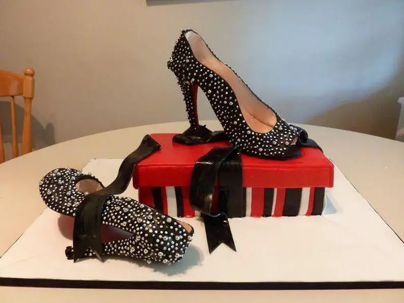 Shoe shaped birthday cakes - TheSmartCookieCook